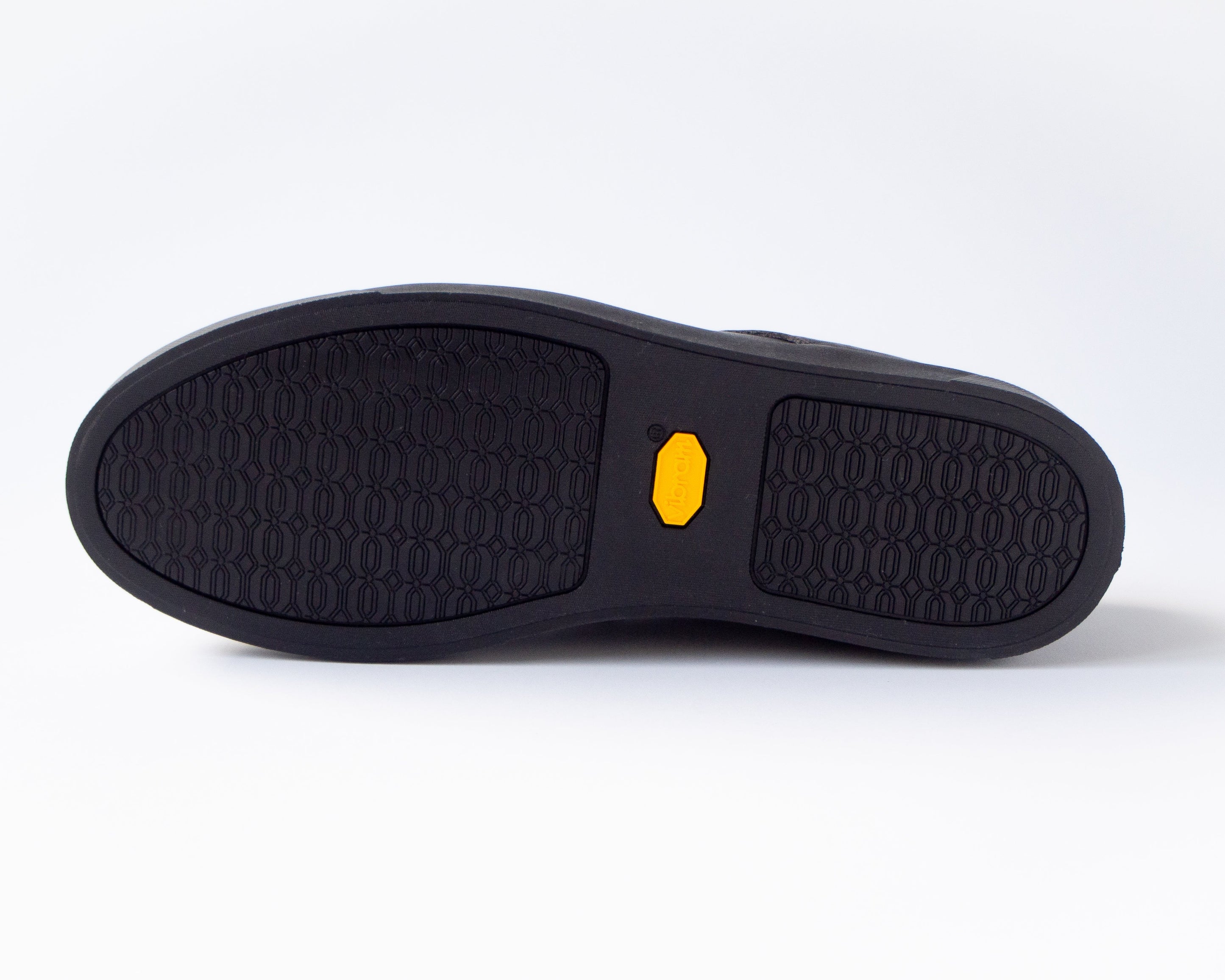 栃木レザー 外羽根レザースニーカー 【Bath バース/ブラック】 ビジネス・オンオフ兼用 黒 メンズ TOSS 日本製 Made in